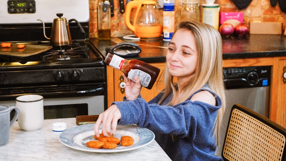 Should I Stay or Should I Go? – I Am Shauna Rae (Season 2, Episode 10 ...