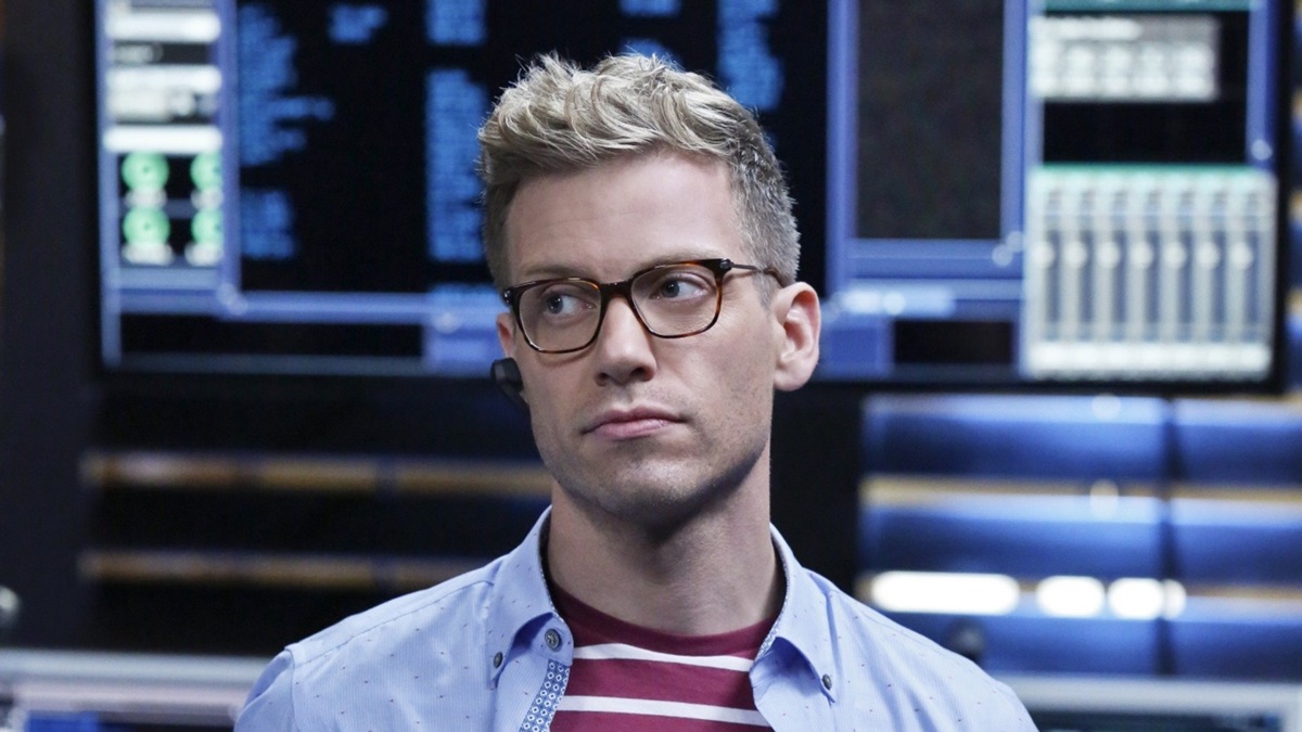 Command And Control – NCIS: Los Angeles (Season 7, Episode 4) | Apple ...