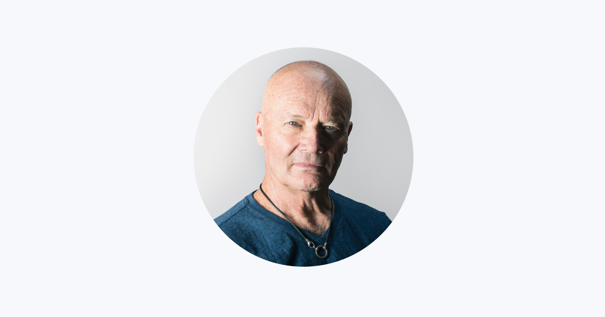 ‎Creed Bratton on Apple Music