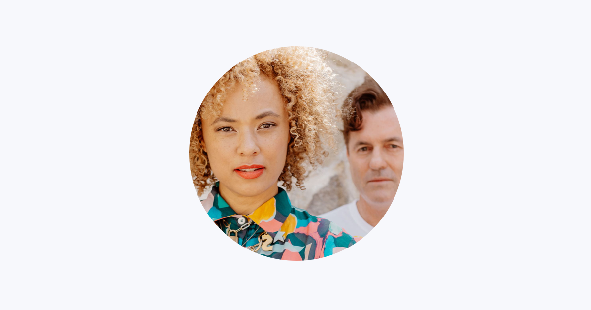 ‎Sneaky Sound System on Apple Music