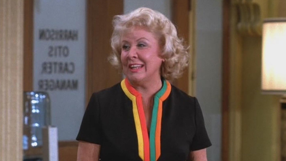 With Viv As a Friend, Who Needs an Enemy? - Here's Lucy (Season 4 ...