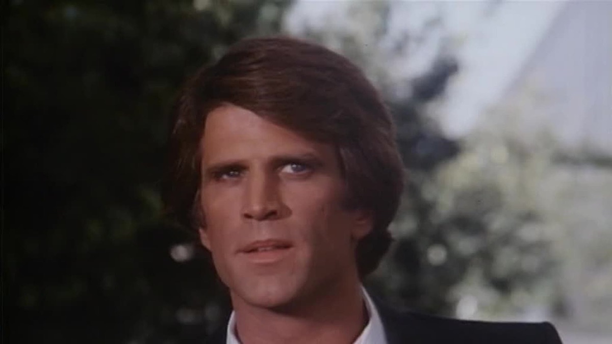 Ladies of the Afternoon - Mrs. Columbo (Season 2, Episode 1) - Apple TV