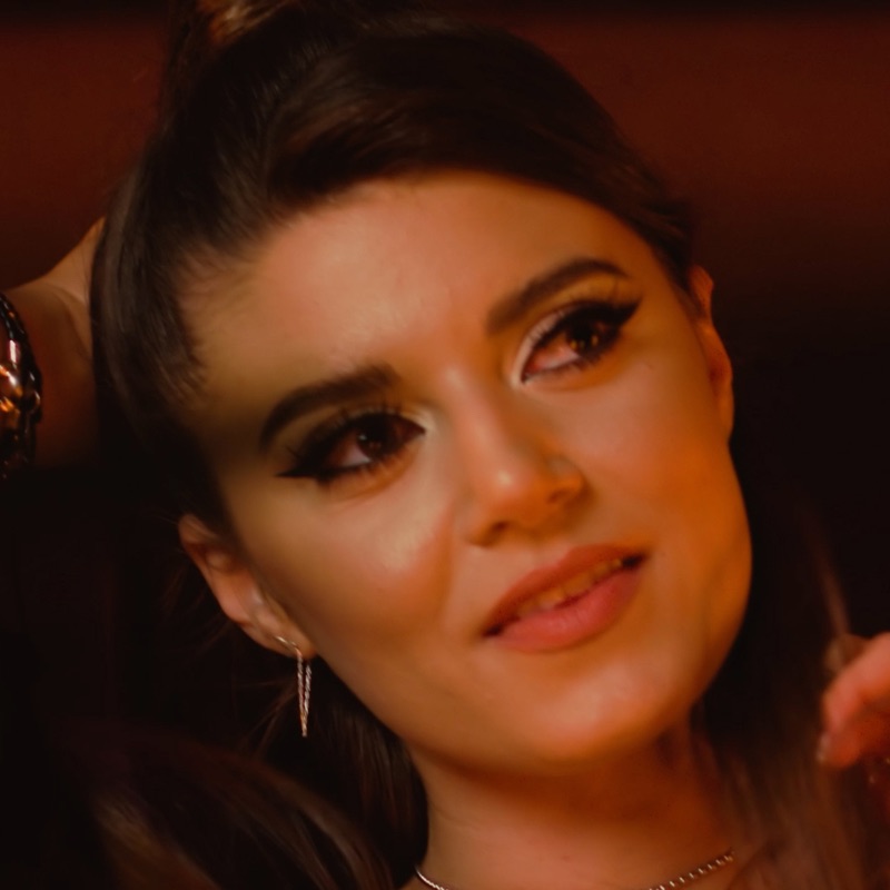 MIRUNA LAZEA – слова, плейлисты и видео | Shazam