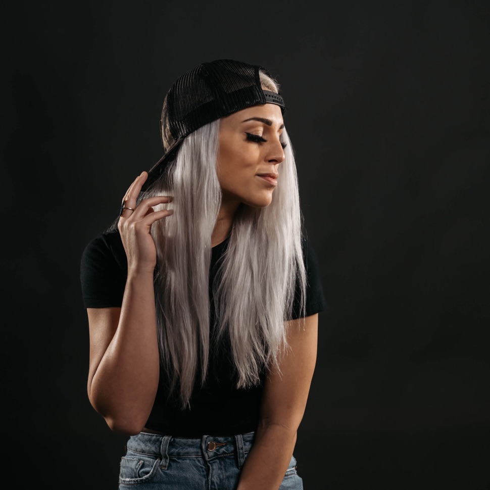 ROYALE LYNN songs and albums | full Official Chart history