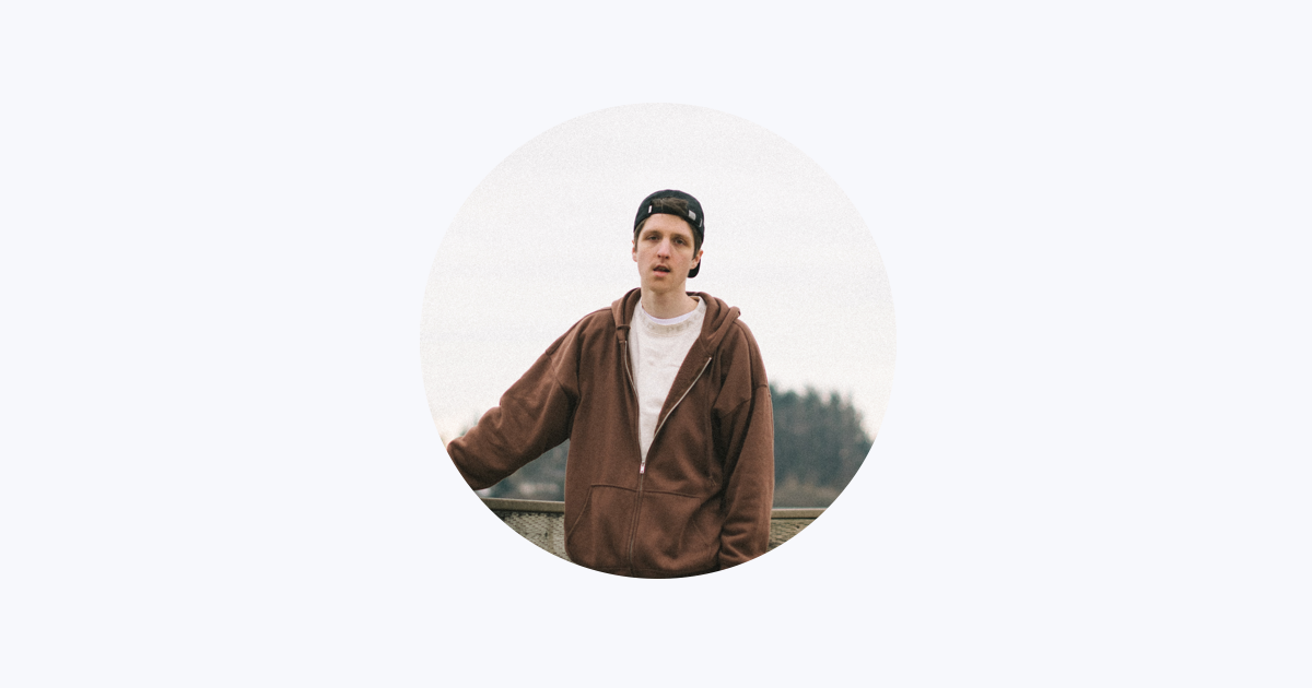 ‎Powfu on Apple Music