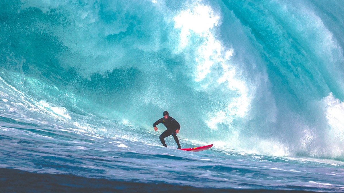 Chasing Monsters: El Nino - Big Wave Surfing - Apple TV (IE)