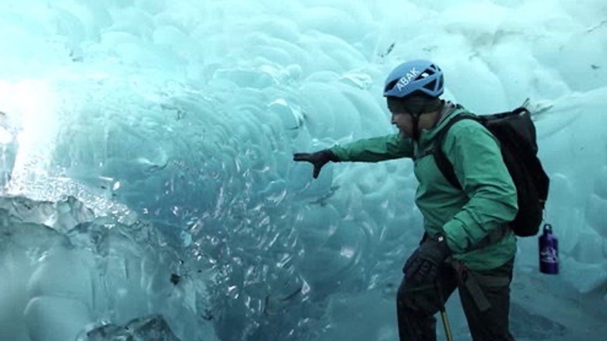 Juneau: The Heart of Alaska - Ocean Treks With Jeff Corwin (Season 1 ...