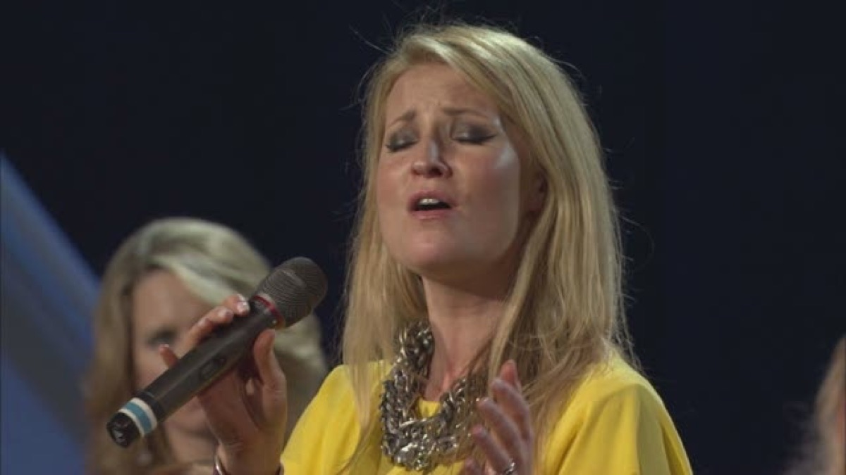 ‎I Stand Amazed (feat. Dionne Dismuke, Joyce Martin Sanders, Judy ...