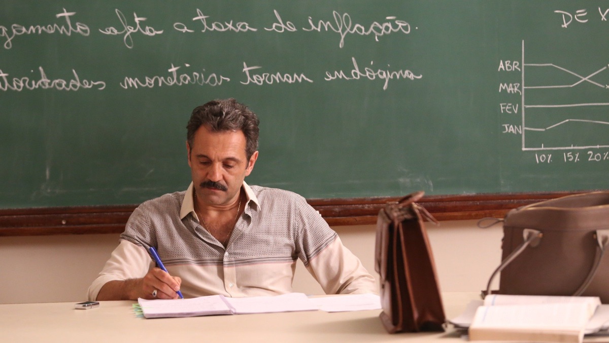 Broken Lives - Apple TV (BR)