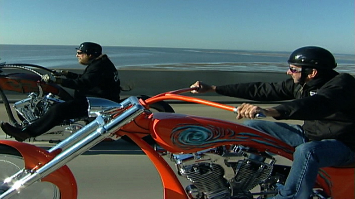 Kevin Alsop vs. Ivy Trosclair - Biker Build-Off | Apple TV