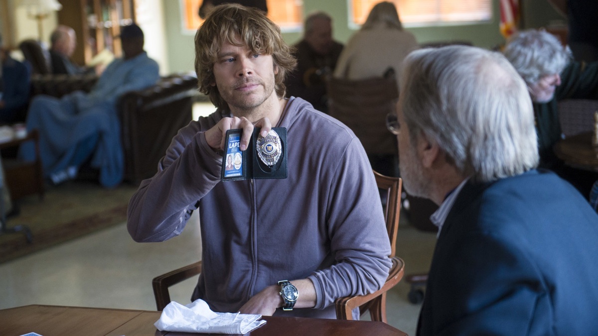 Old Tricks – NCIS: Los Angeles (Series 8, Episode 16) | Apple TV (IE)