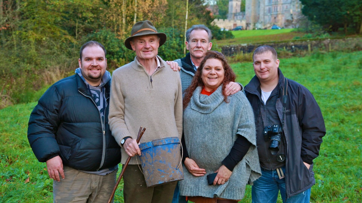 Guest Wing, The 3 – The Guest Wing (Series 1, Episode 3) | Apple TV (UK)